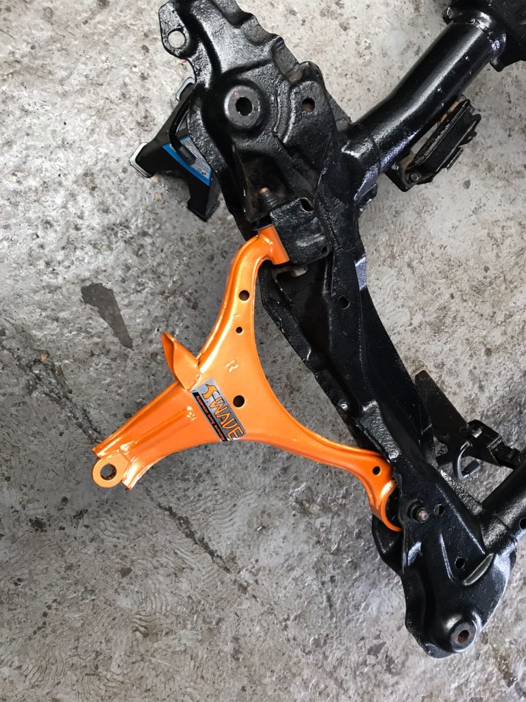 Front Lower Wishbone Arm with 35% Hardend Rubber Bush for Civic EP2 ...